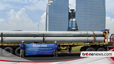 Gandeng Krakatau Jasa Logistik, Adhimix PCI Plant Manyar kirim Tiang ...