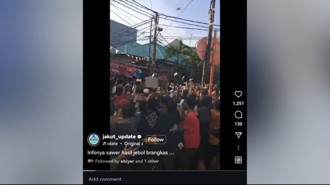 Geger! Uang Diduga Hasil Jebol Brankas Ahmad Sahroni Disebar ke Warga ...