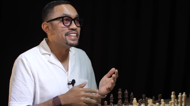 Habis Hina Rakyat karena Kontra DPR, Nilai Ijazah Ahmad Sahroni ...